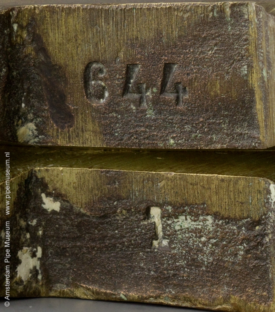 Collection APM 12.644